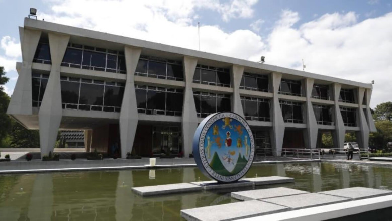 Nueva Implementación de Parqueos en la USAC | Maro Magazine